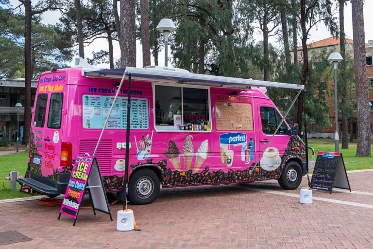 Bubble Tea Food Trucks - BubbleTeaology